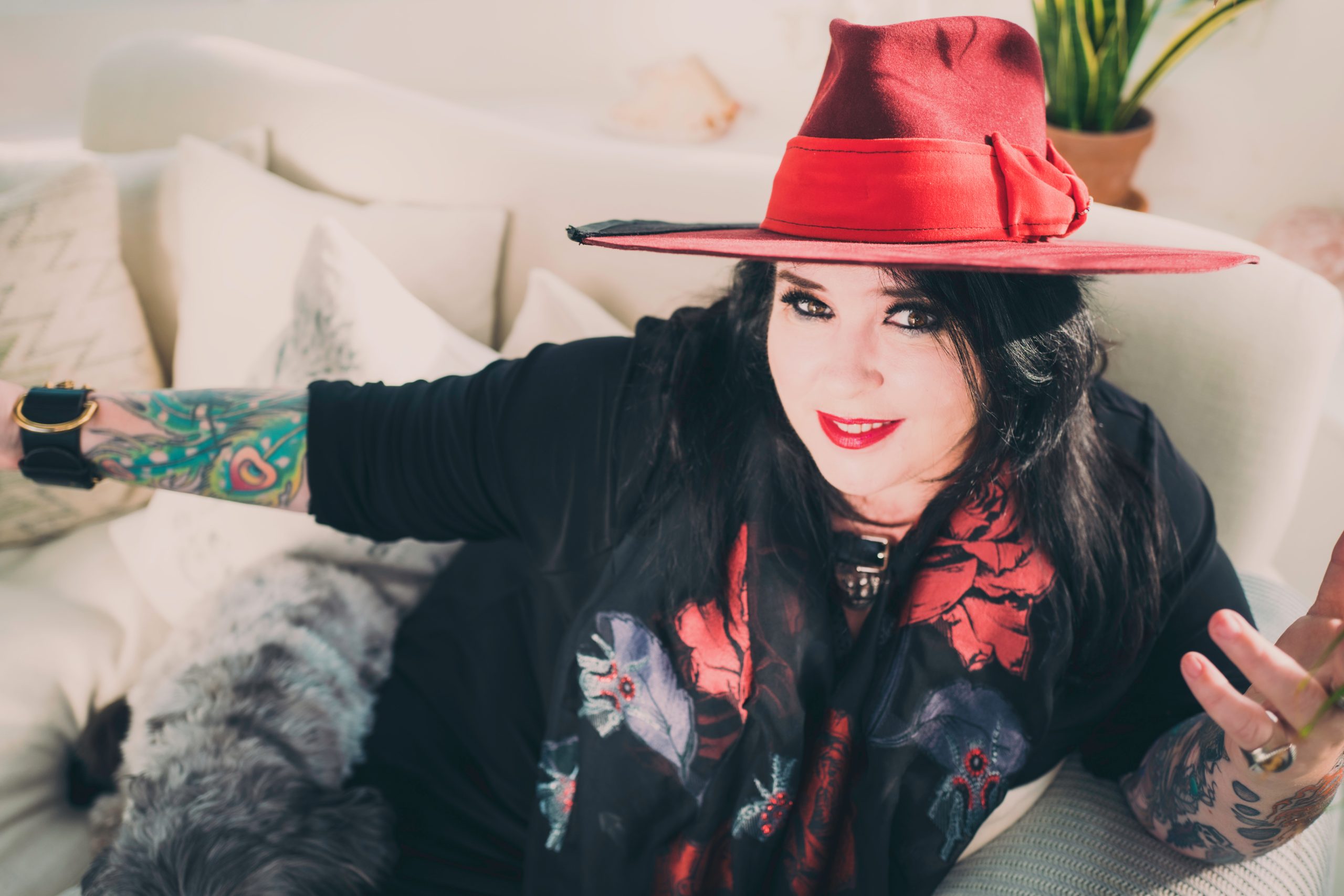 What Are Psychic Readings & How Can They Help? - Michele Knight-Waite